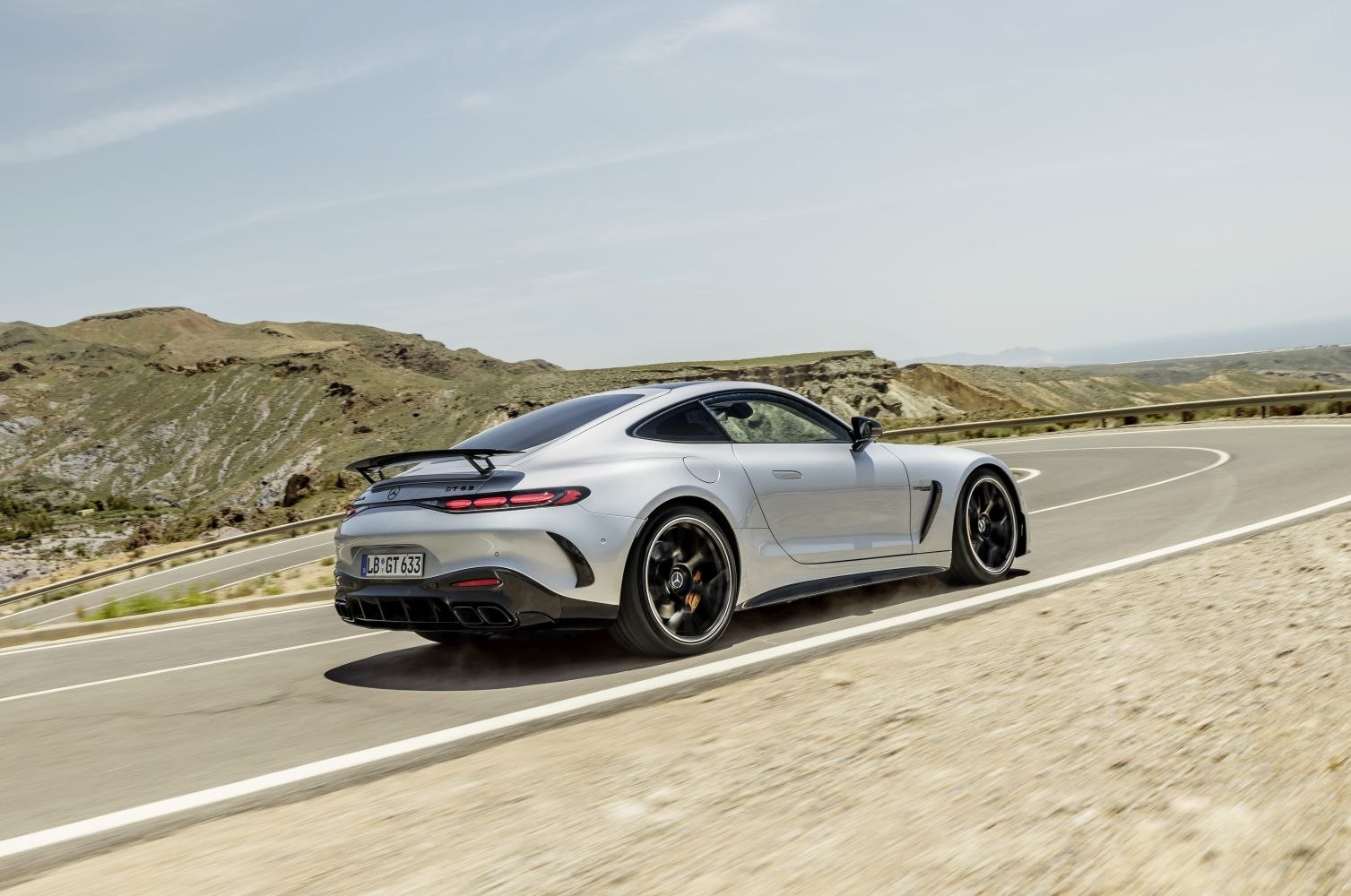 Mercedes-Benz AMG GT (C192) 55 V8 (476 Hp) 4MATIC+ AMG SPEEDSHIFT MCT 9G
